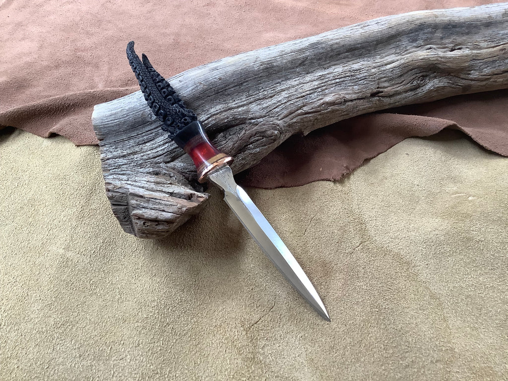 25-42 - Octopus Tentacle Carved Water Buffalo Bodice Dagger – McPherson ...